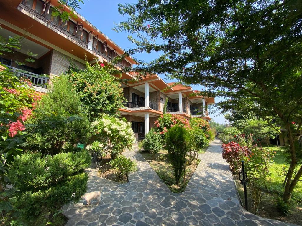 Chautari Garden Resort | Comfortable Stay in Chitwan, Nepal - ROAMWINGS.COM